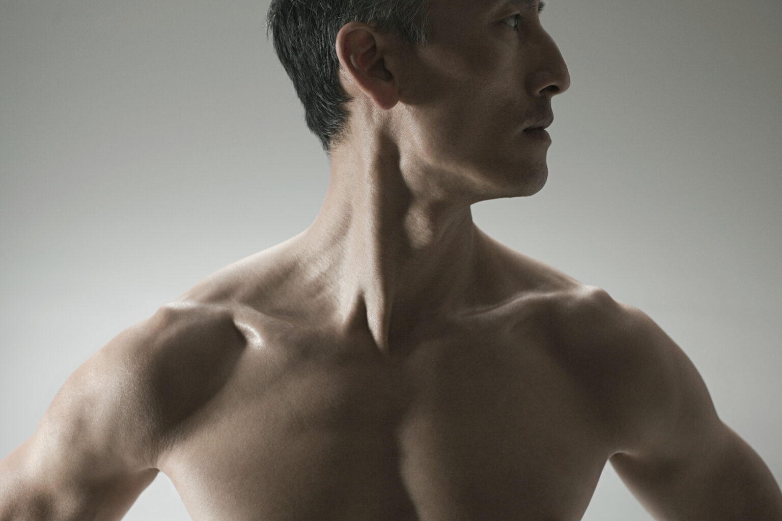 How To Examine Your Sternocleidomastoid Muscle For Problems